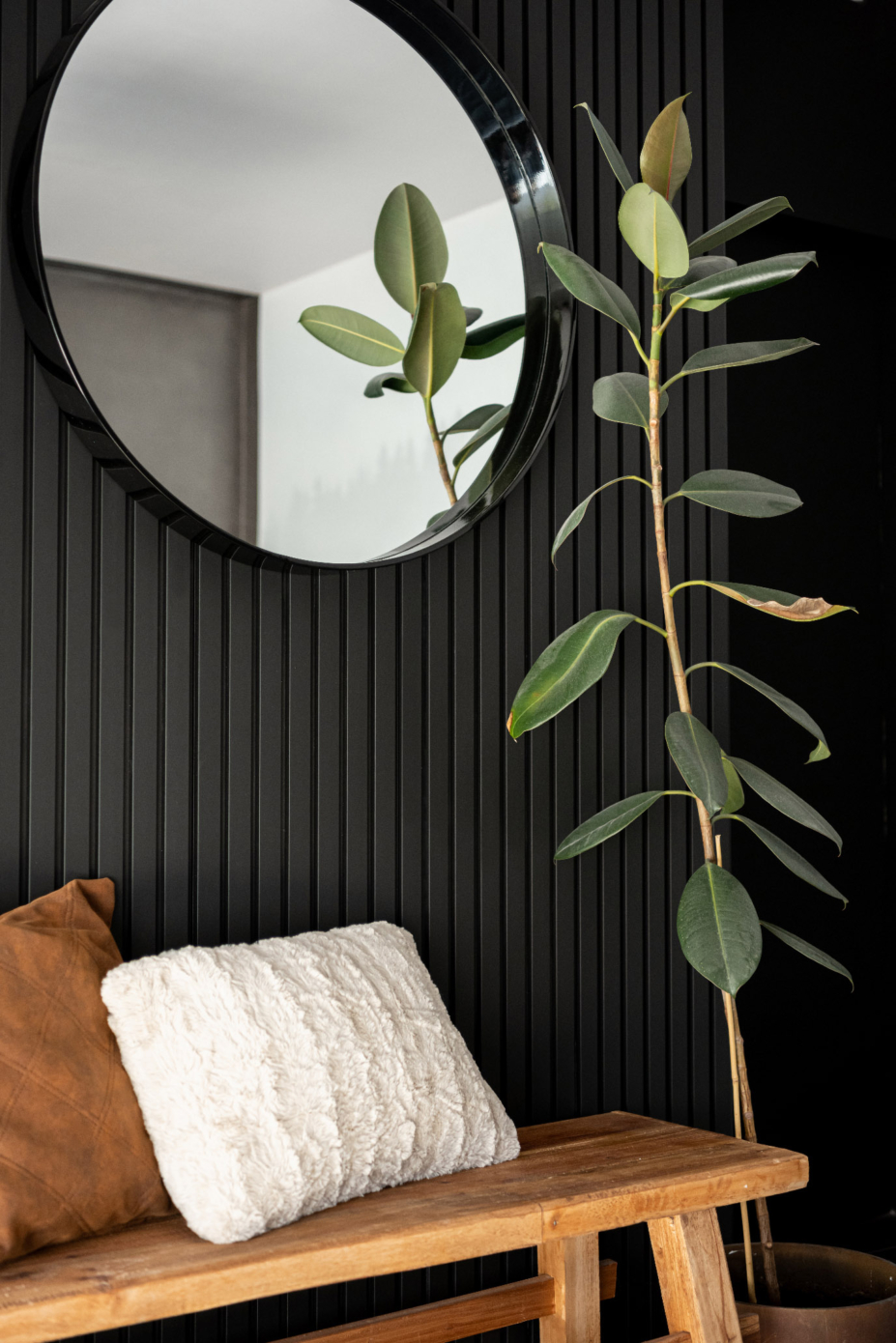 Ribipaneel Must matt /must taust